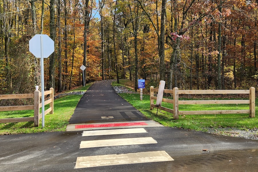 Arneys Mount Trail - Circuit Trails